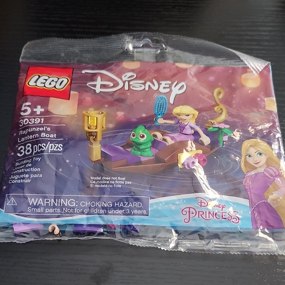 Lego | Toys | Lego Disney Rapunzels Lantern Boat Set Purple And Green ...